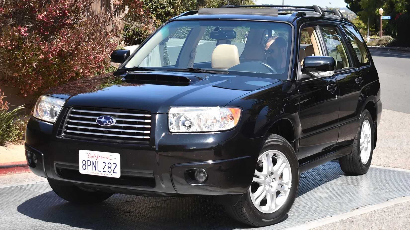 10 SUVs From The 2000s That Still Deliver On Performance Today