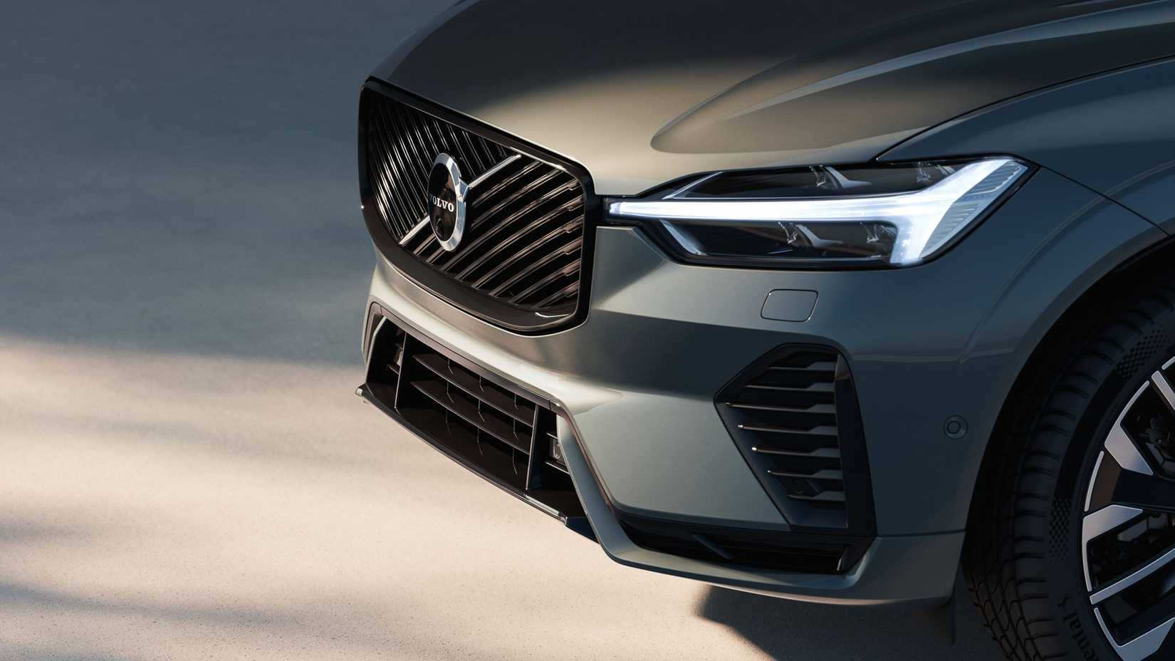 Volvo’s Best-Selling XC60 SUV Gets A Refresh For 2026