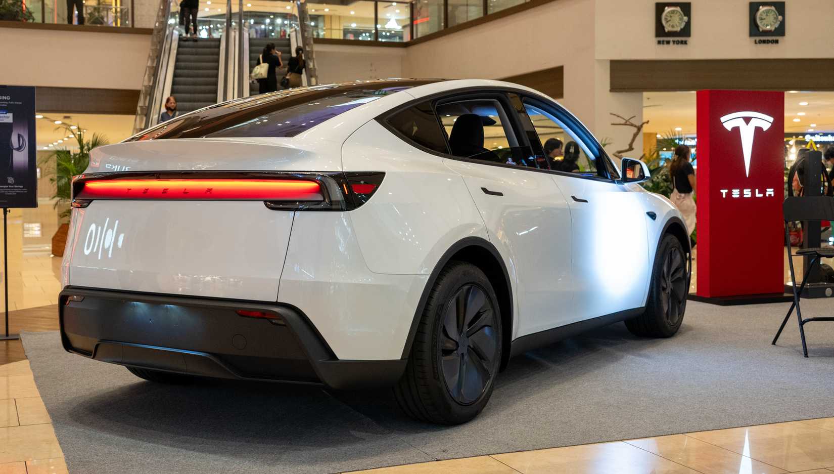 Tesla Just Made The New Model Y Dramatically Cheaper