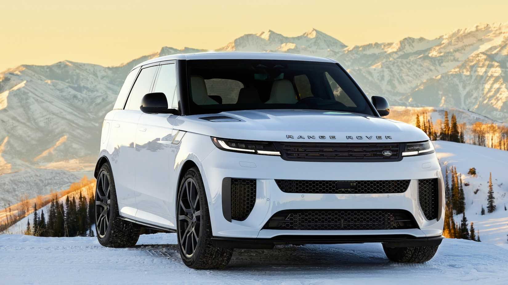 10 SUVs With The Highest Ground Clearance For Off-Roading