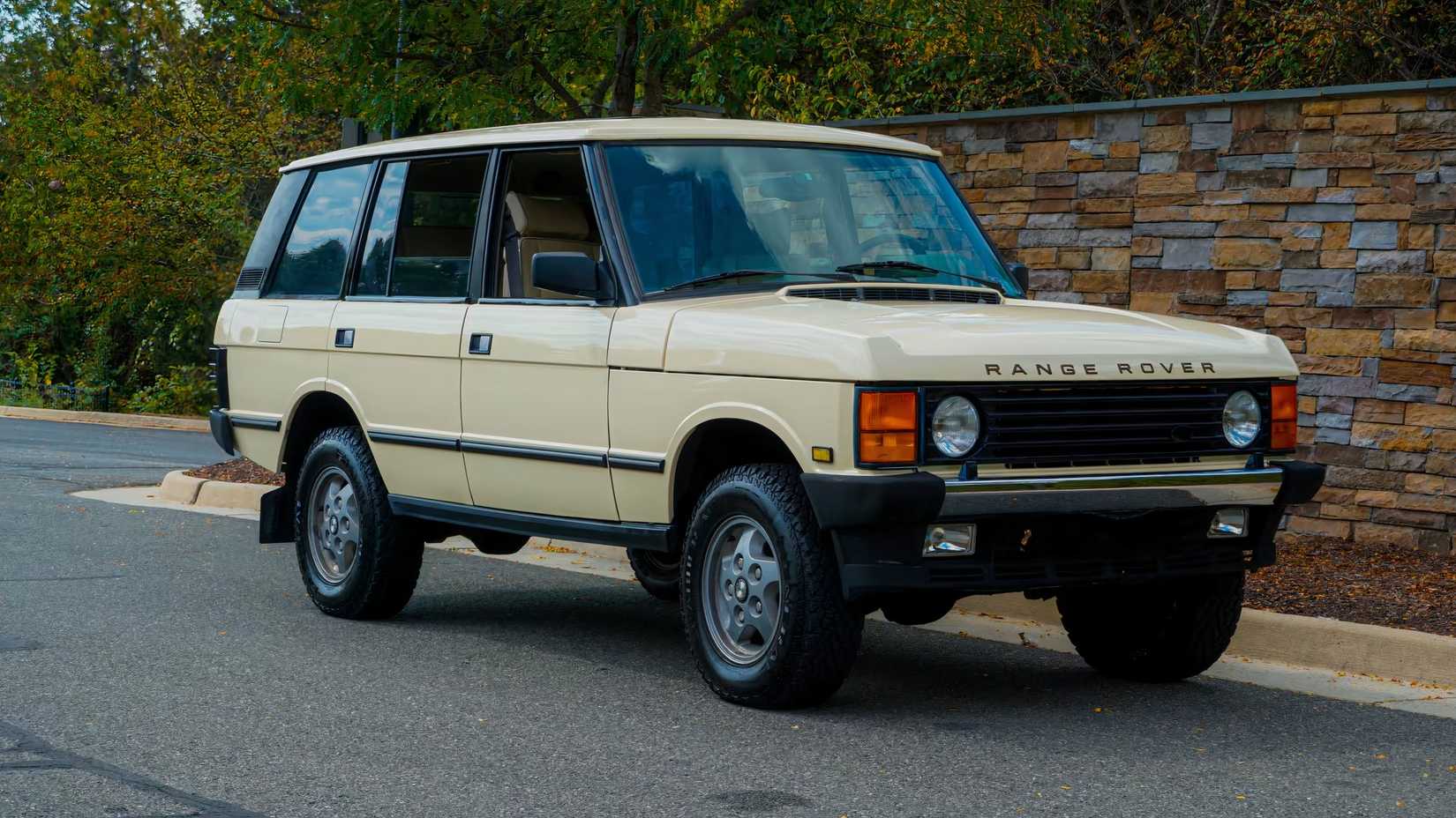 From Rugged Trails To Red Carpets: The Range Rover's Luxury Evolution