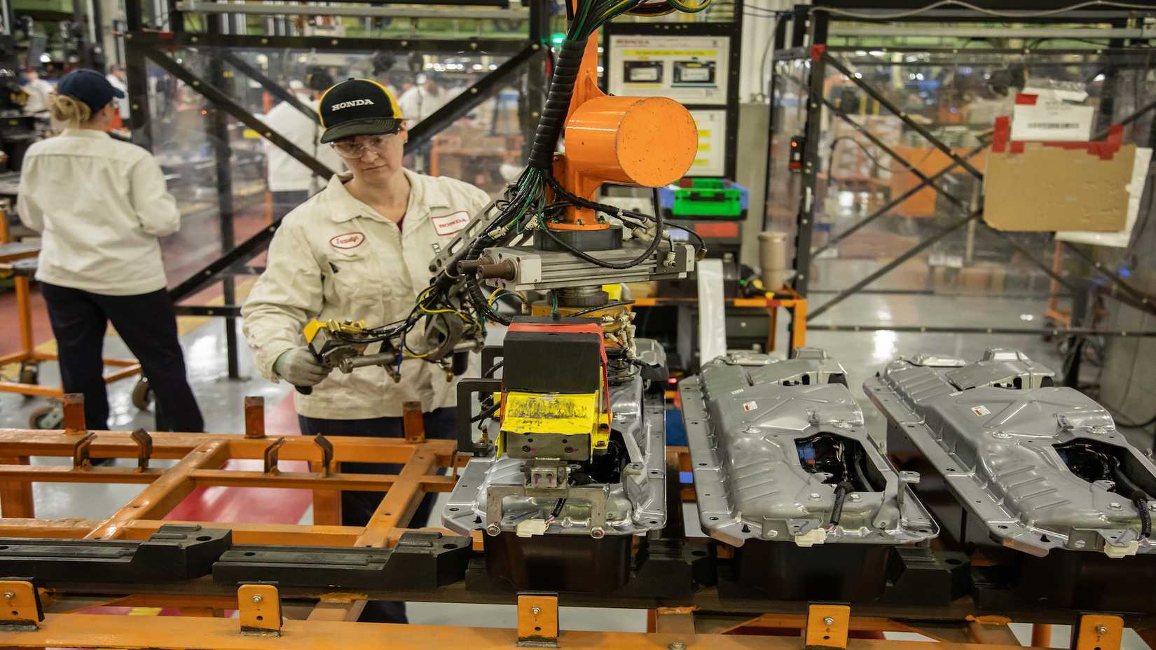 Here's Why Solid-State Batteries Are Taking So Long To Commercialize