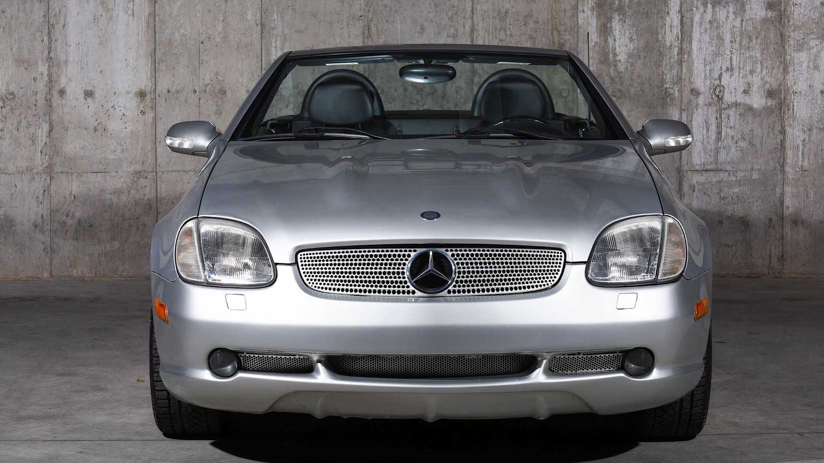 The Hardtop Convertible Experiment That Redefined Sports Car Design