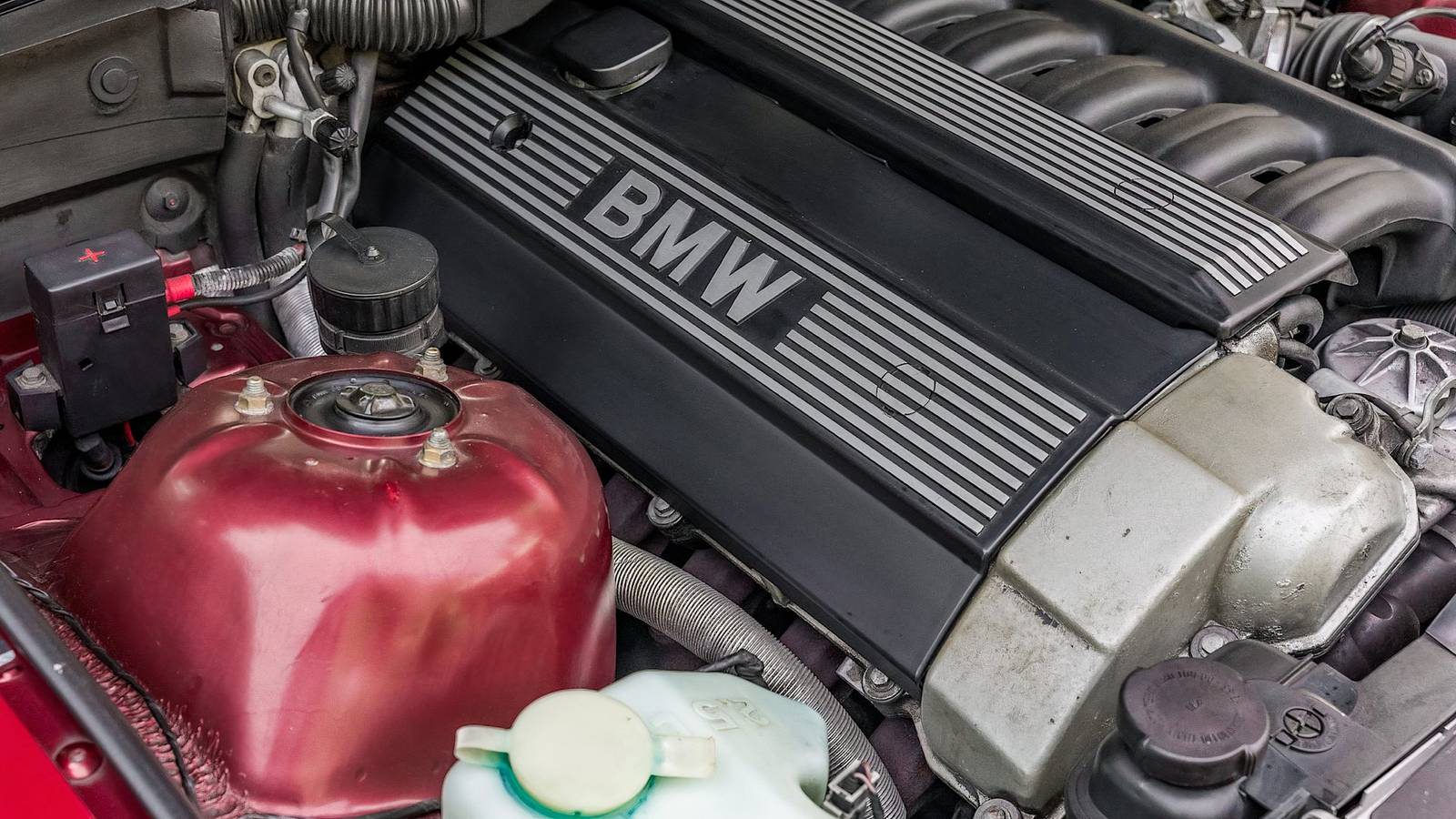 This High-Revving Inline-Six Was Germany’s Secret Weapon In The 1990s