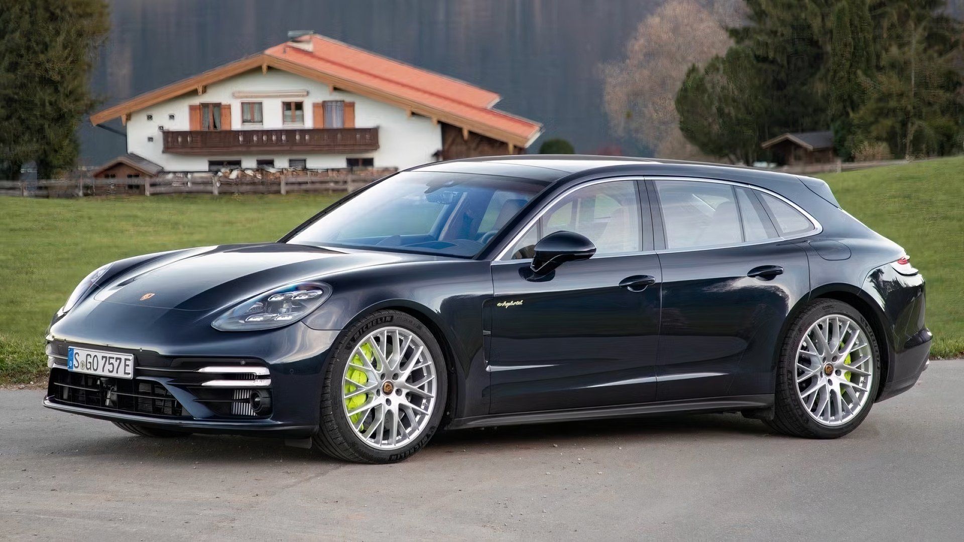 Speed And Practicality: The Fastest Wagons Of The Last Decade