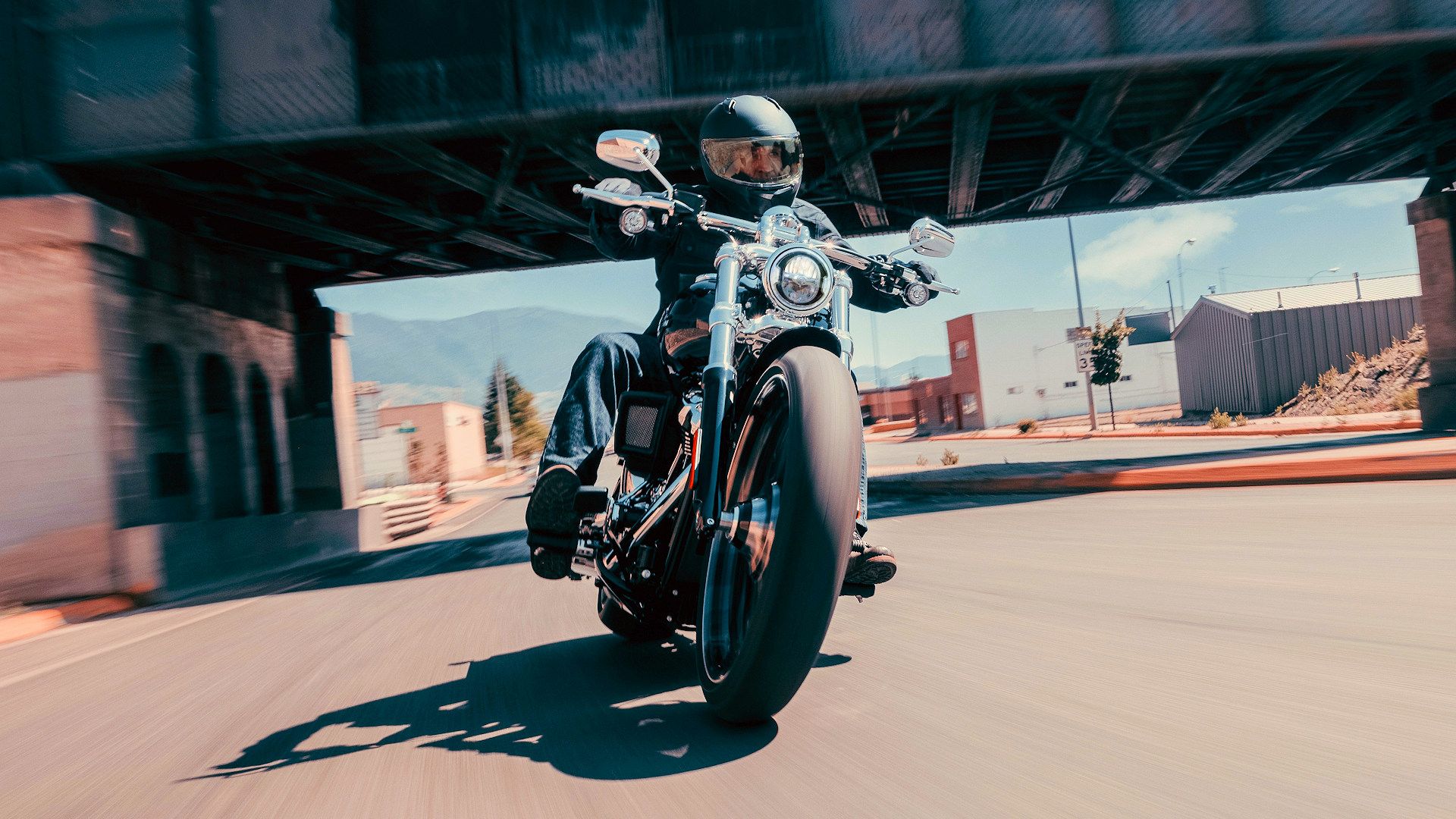 The Ford Explorer Is Best-Selling V6 SUV Of 2025 (So Far)