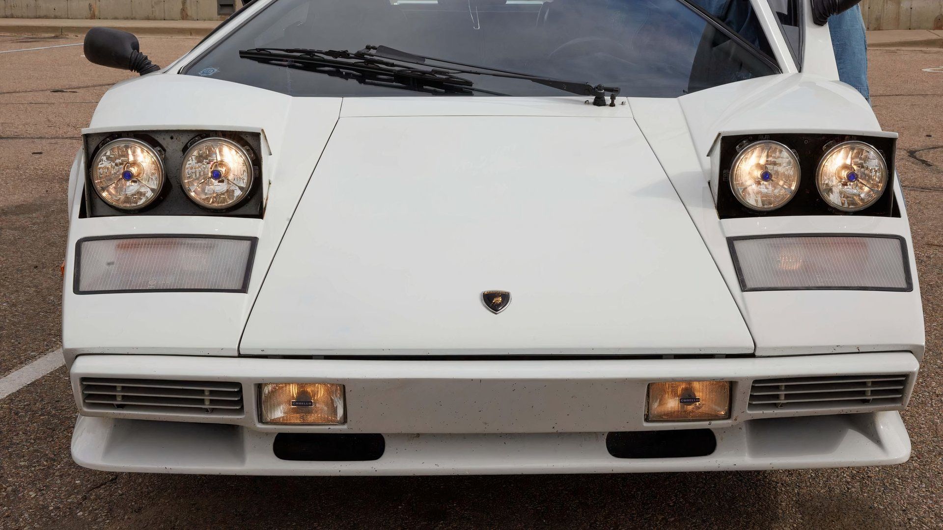 10 Things That Make The Lamborghini Countach A Quirky Supercar