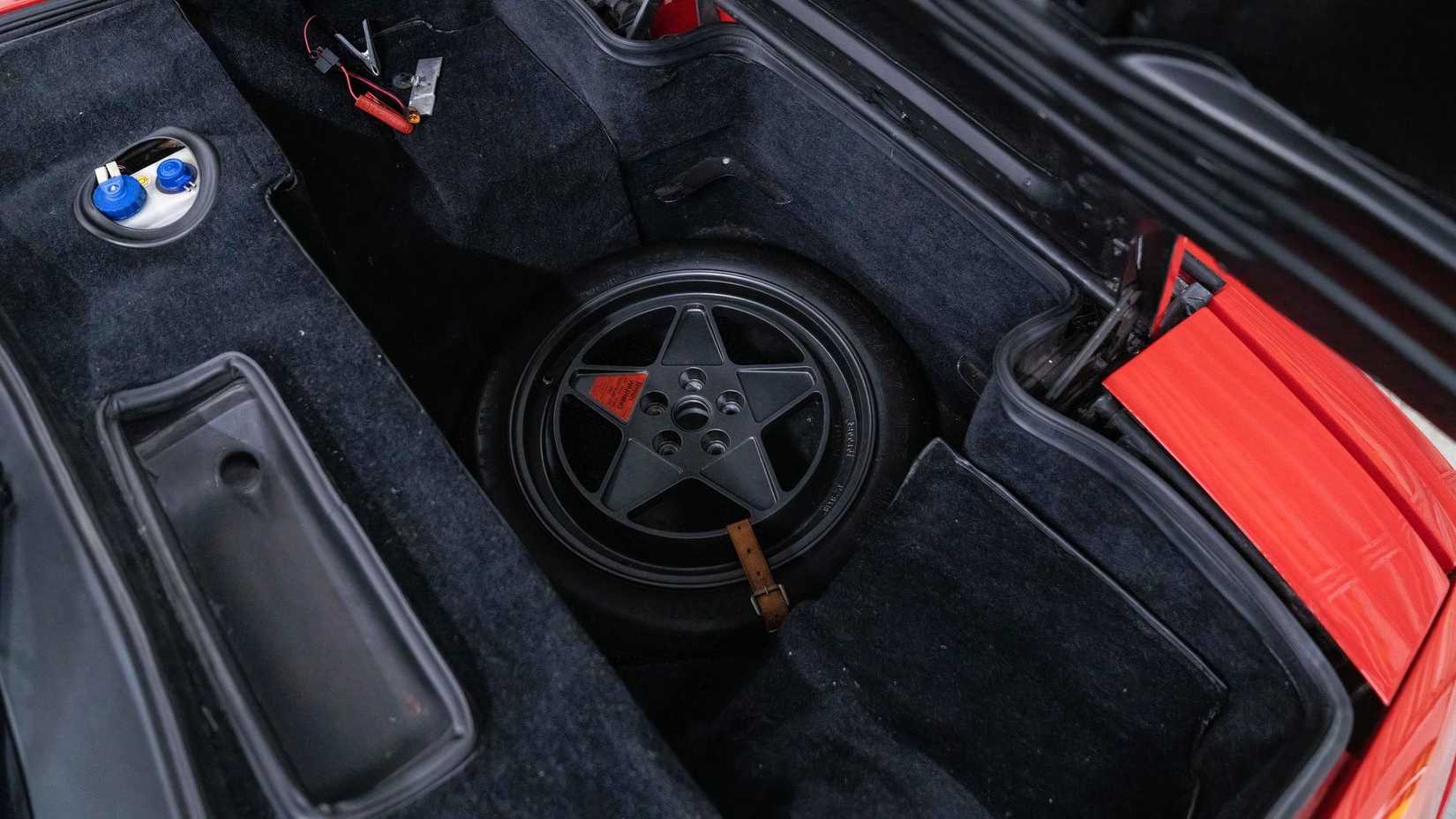 10 Features That Make The Ferrari Testarossa One Of A Kind