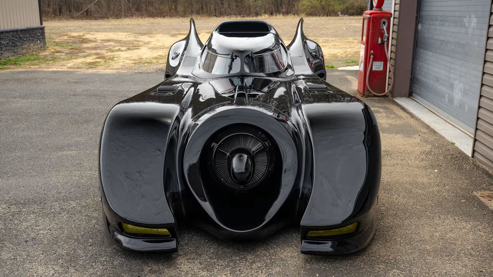 What Kind Of Car Was The Batmobile In 1989