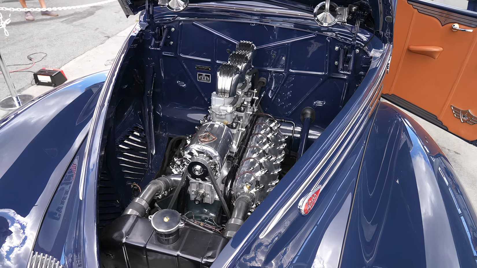 You Can Own American Chopper's Paul Teutul Jr.'s Custom Lincoln Zephyr
