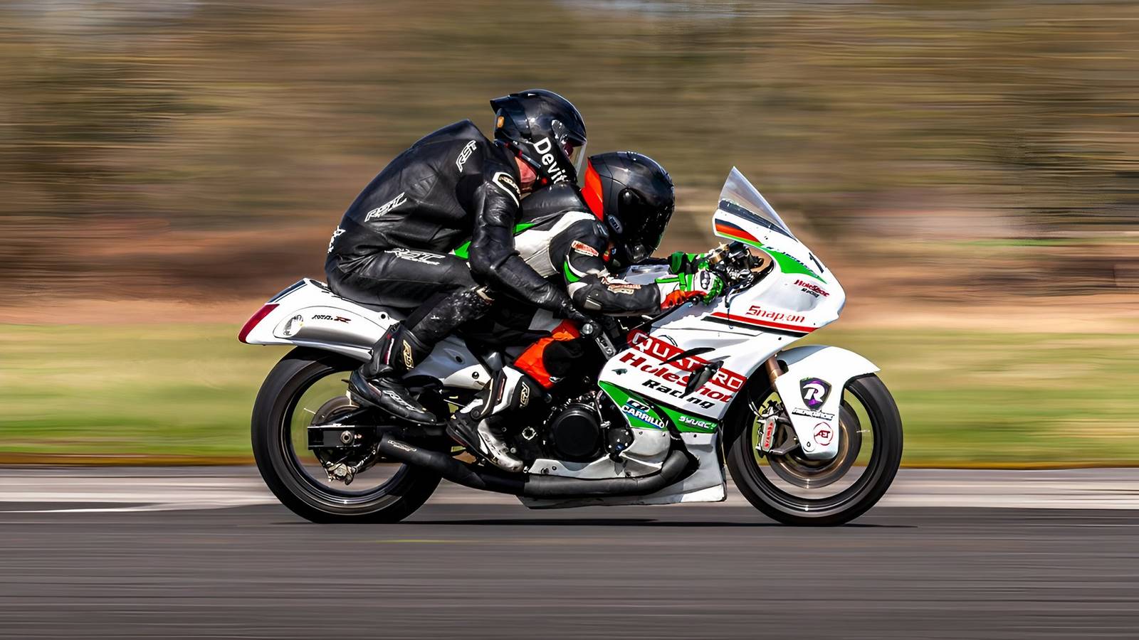 A Suzuki Hayabusa Just Breached 200 MPH With Two Occupants!
