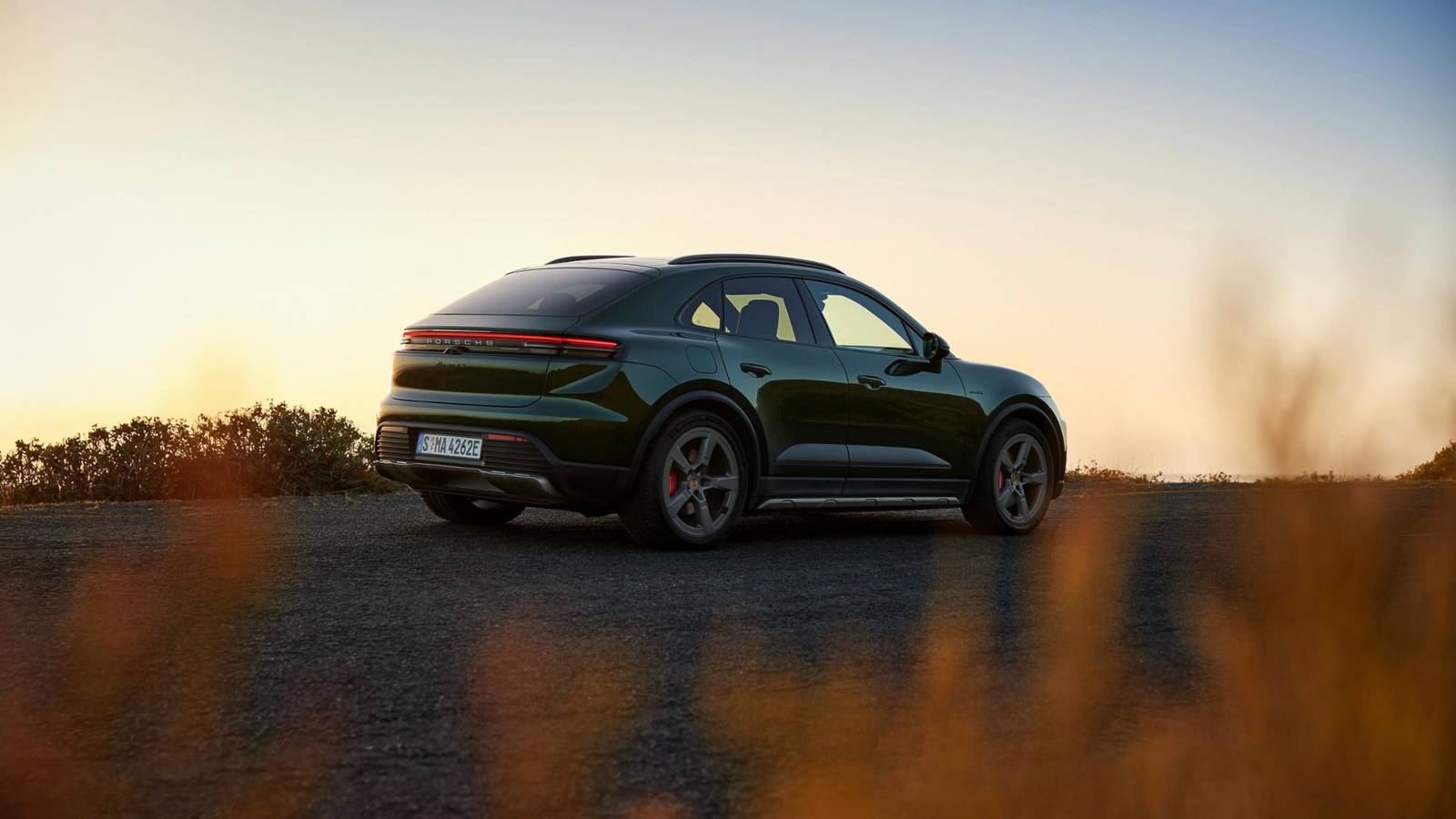 Porsche's All-Electric Macan SUV Is Outselling The ICE Model