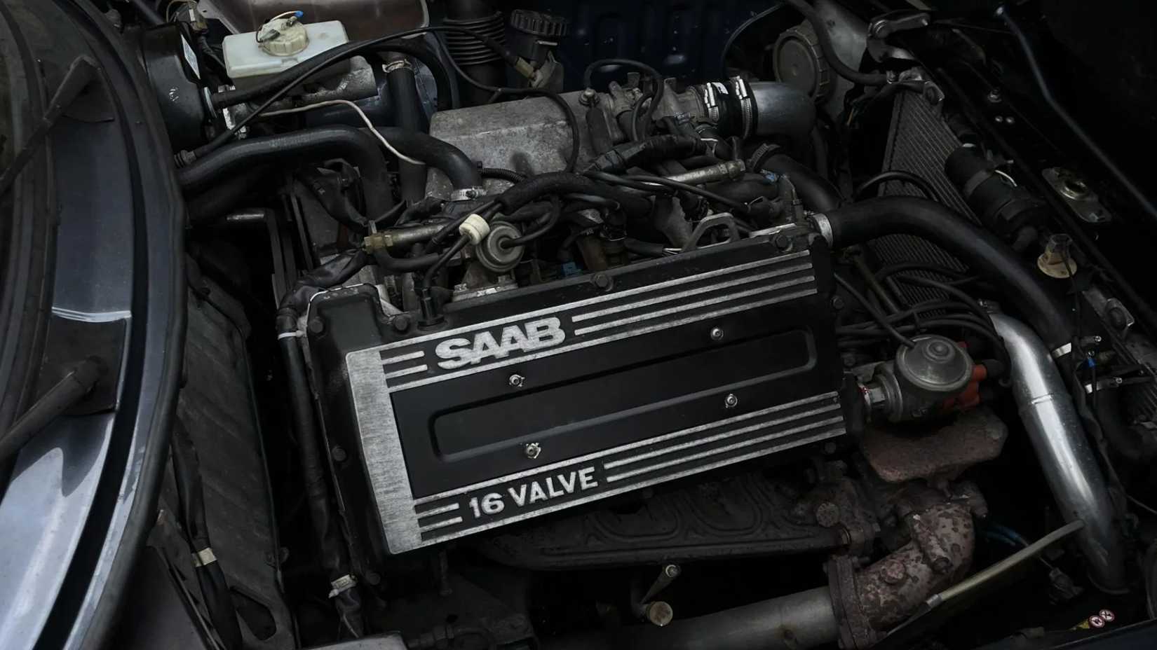 The Classic Saab 900 Pioneered The Inline-Four Turbo Engine