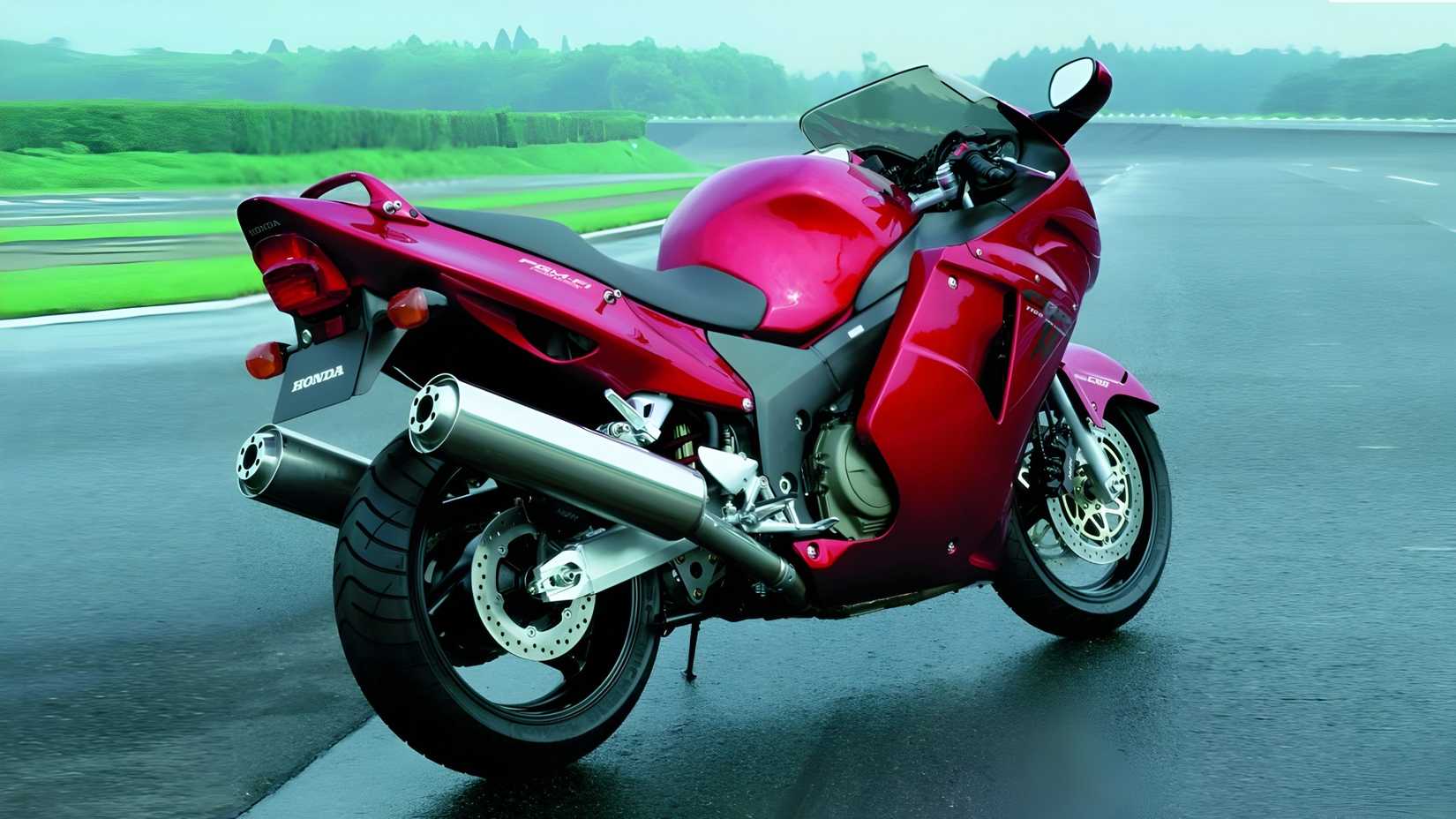 This Old Honda CBR Still Slaps Harder Than Most New Bikes