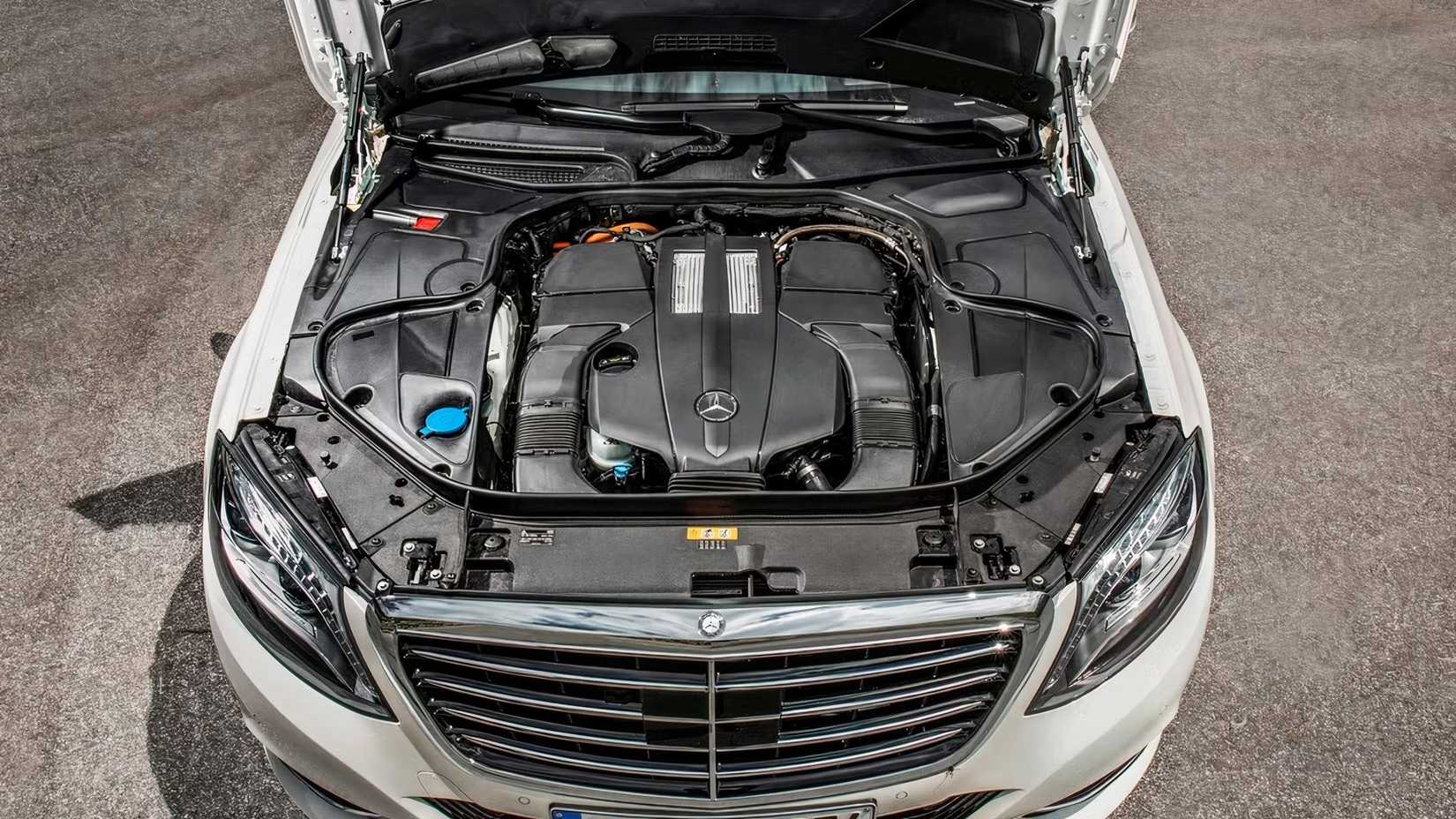 This Luxury Mercedes PHEV Can Now Be Had For The Price Of An Entry ...