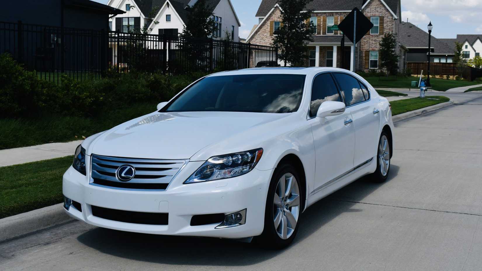 The Lexus LS600 Is Used Hybrid Sedan Under $20,000 That Makes More ...