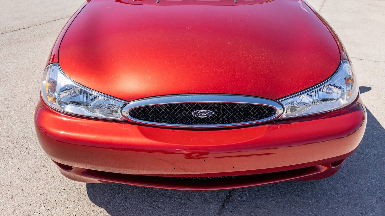 The Ford Contour SVT Is A Forgotten '90s Sedan That Deserves A Place In ...