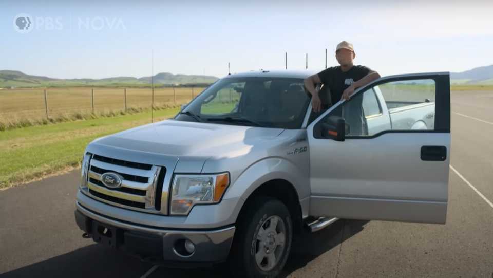 Watch The World's First 8-Car Crash Test