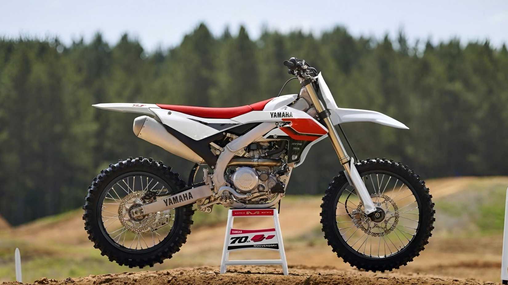 Yamaha Updates The YZF450F To Worry Kawasaki
