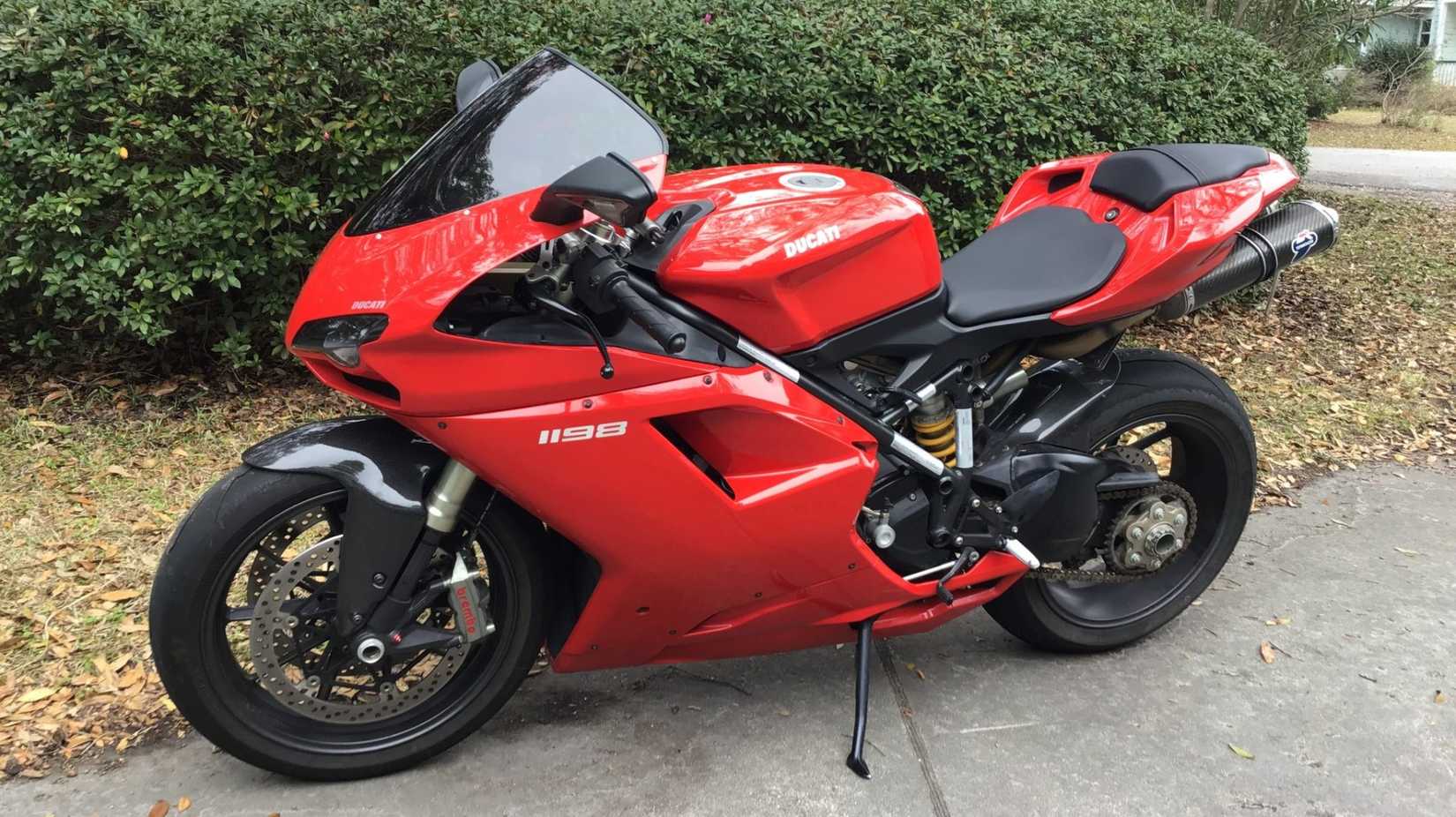 Why The Ducati 1198 Is A Sleeper Sportbike That’s Comparable To ...