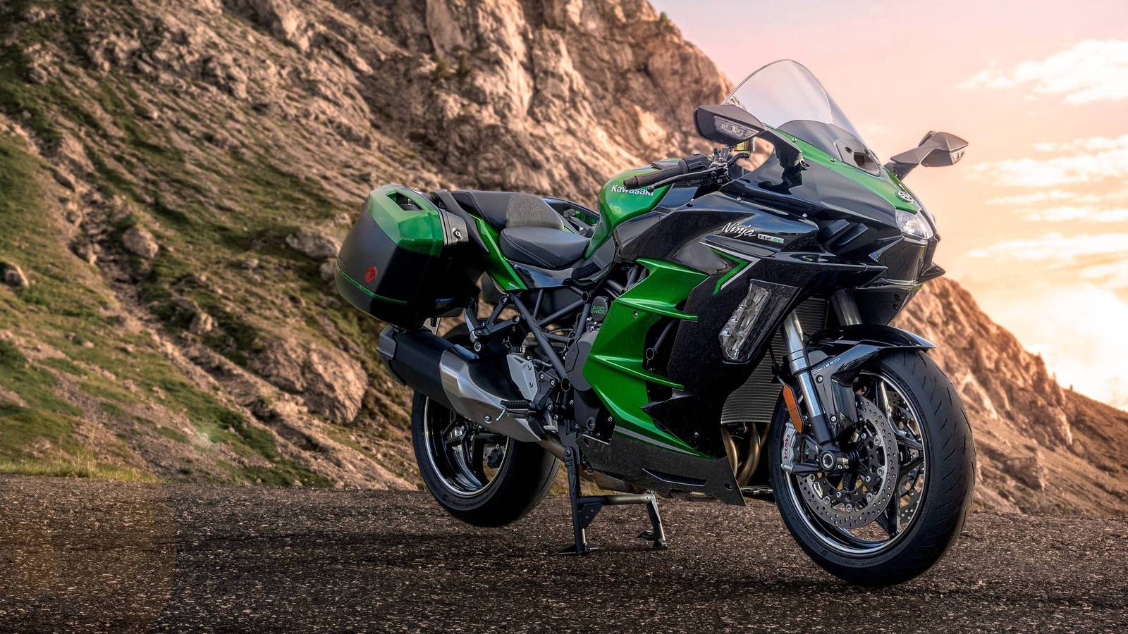 10 Japanese Motorcycles That Nail The Sweet Spot Between Comfort And ...