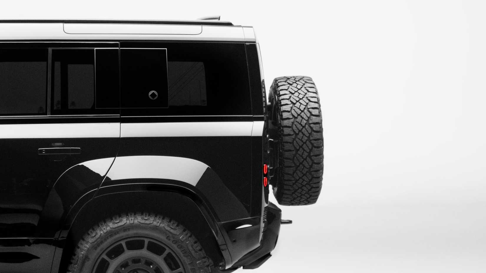 Blacked-Out and Built to Perform: Meet the 2025 Defender OCTA Black