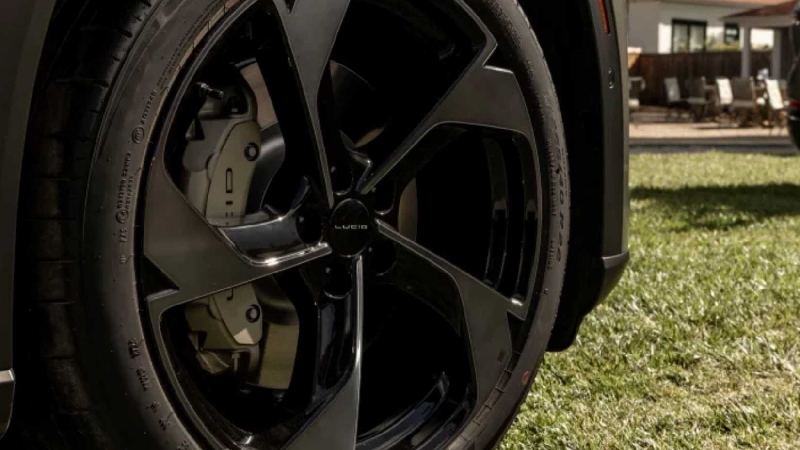 Brembo Brakes Pop With Style And Power