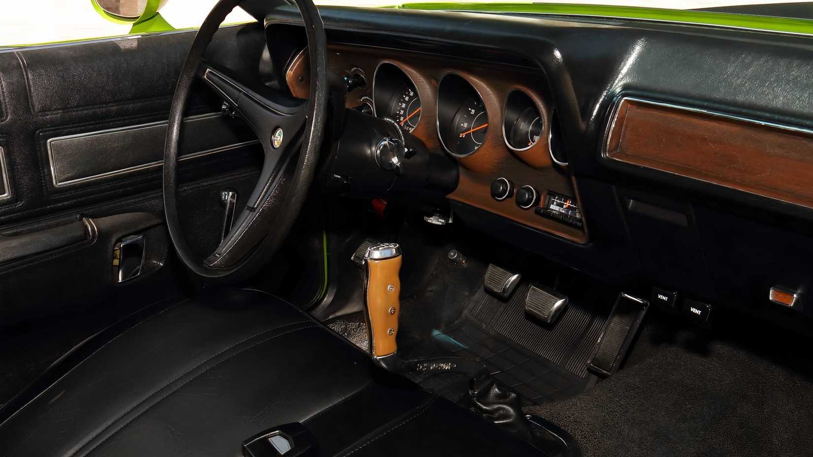 V8 Icons Revisited: The 1971 Plymouth Road Runner