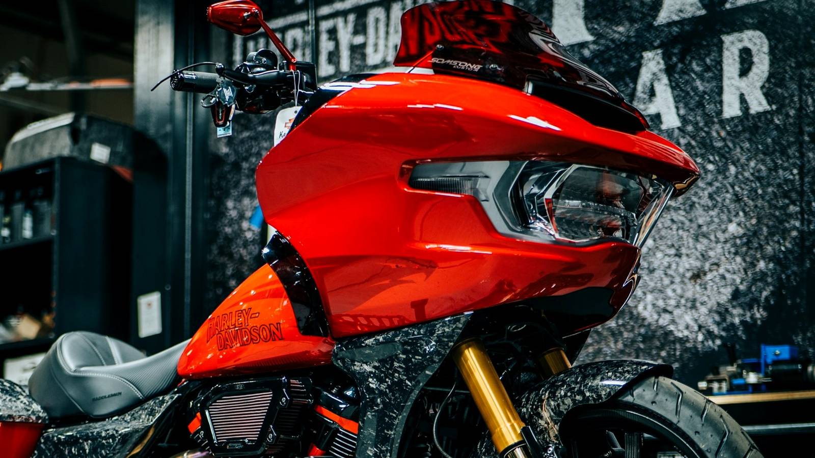 This 2,400cc H-D Road Glide Is So Mighty, It Will Smoke Liter-Class ...