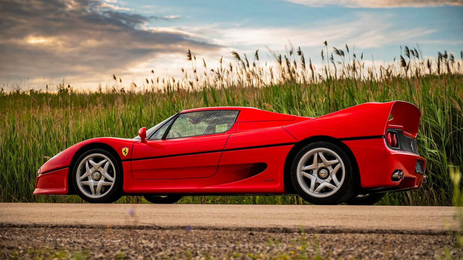 Modern Drivers Wouldn't Survive The Last True Analog Ferrari, The F50
