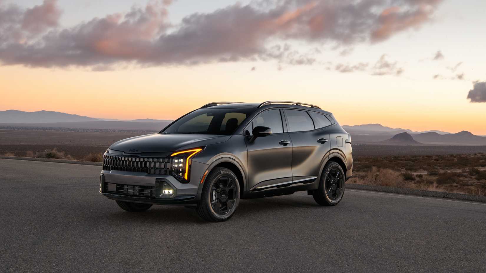 2026 Kia Sportage Hybrid Interior And Exterior Picture Gallery