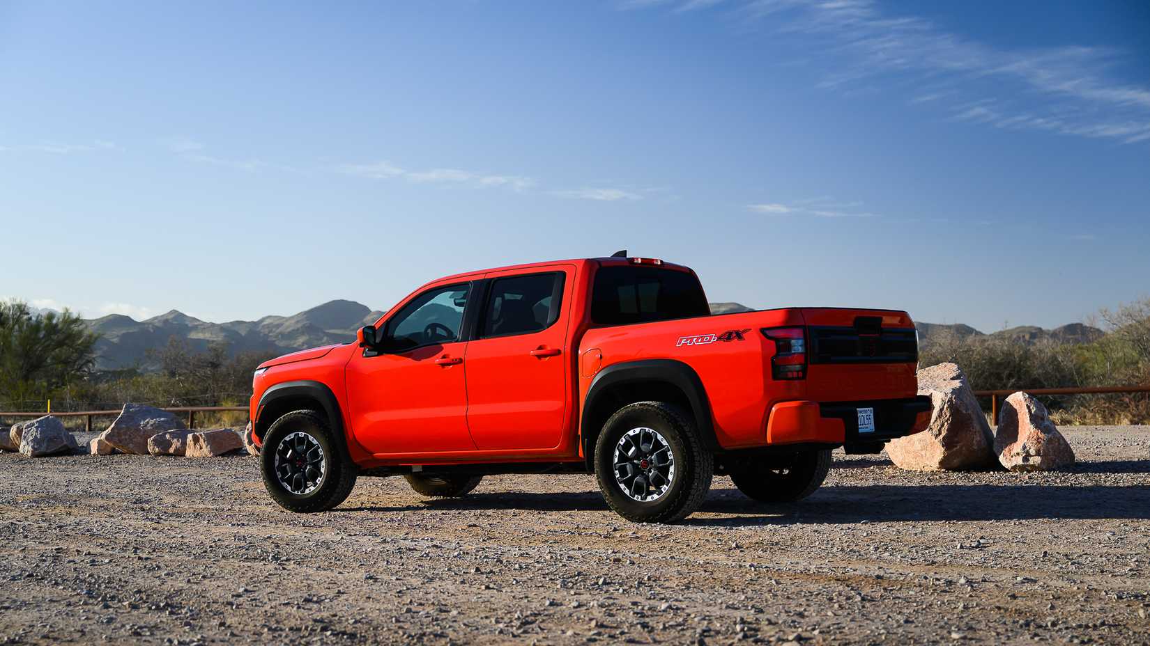 2026 Nissan Frontier V6: LED Upgrades, Reasonable Price Bump