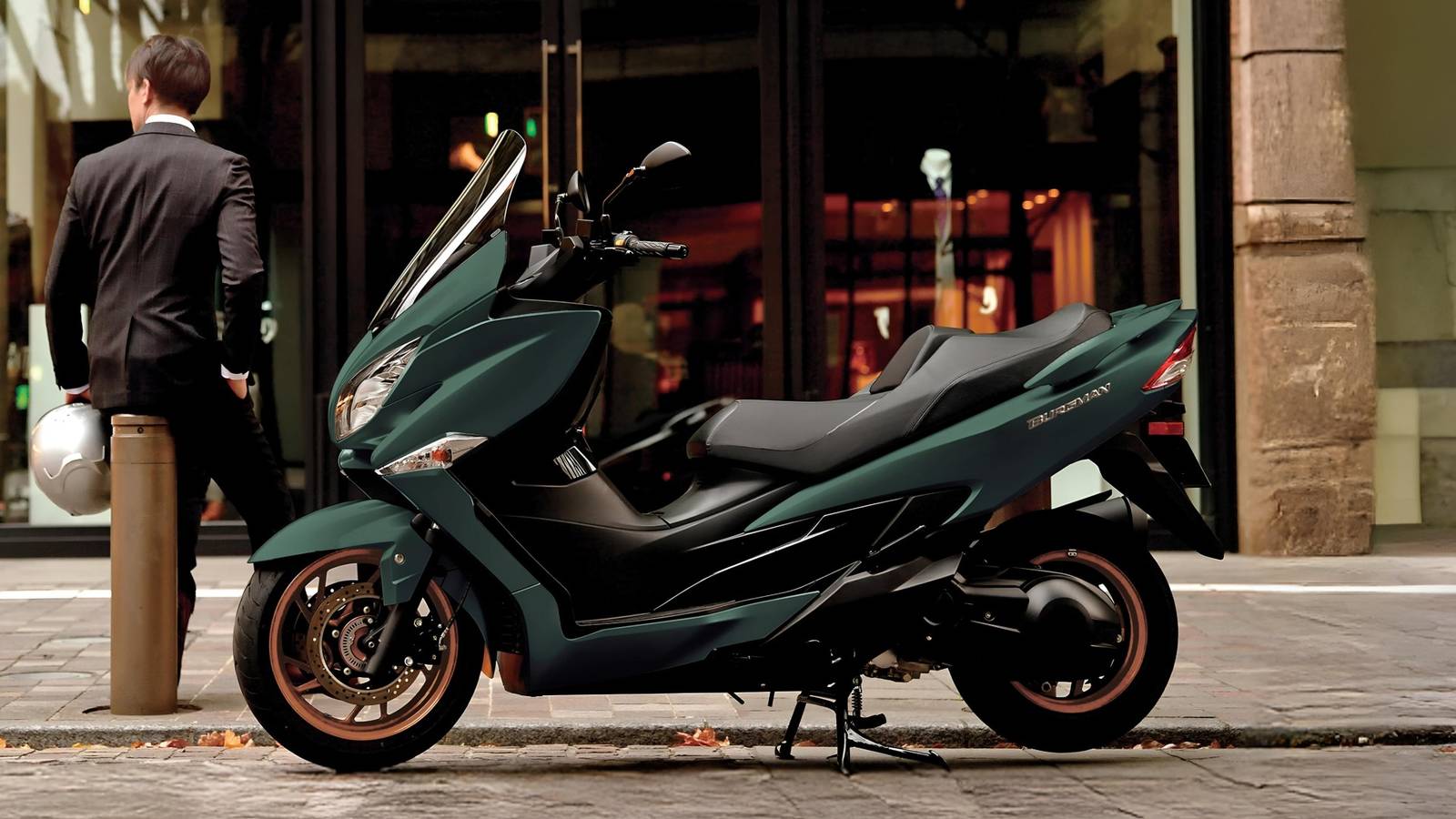10 Scooters That Marry Daily Commuting Practicality With Weekend Fun