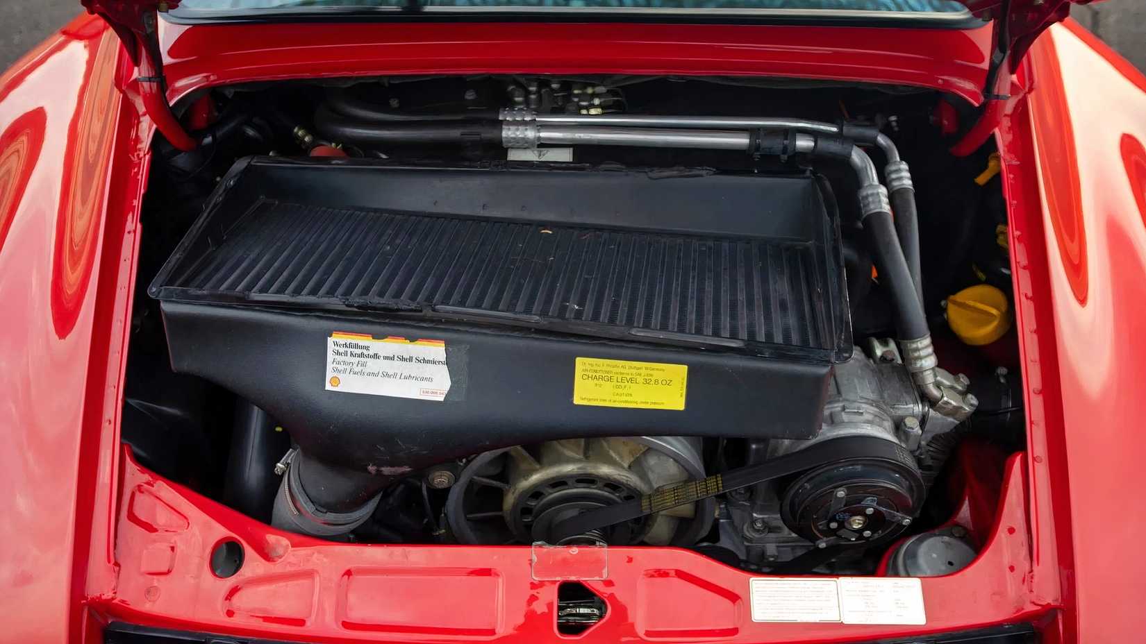 This Porsche 911 Was The Internet’s First Viral Getaway Car, But It Was ...