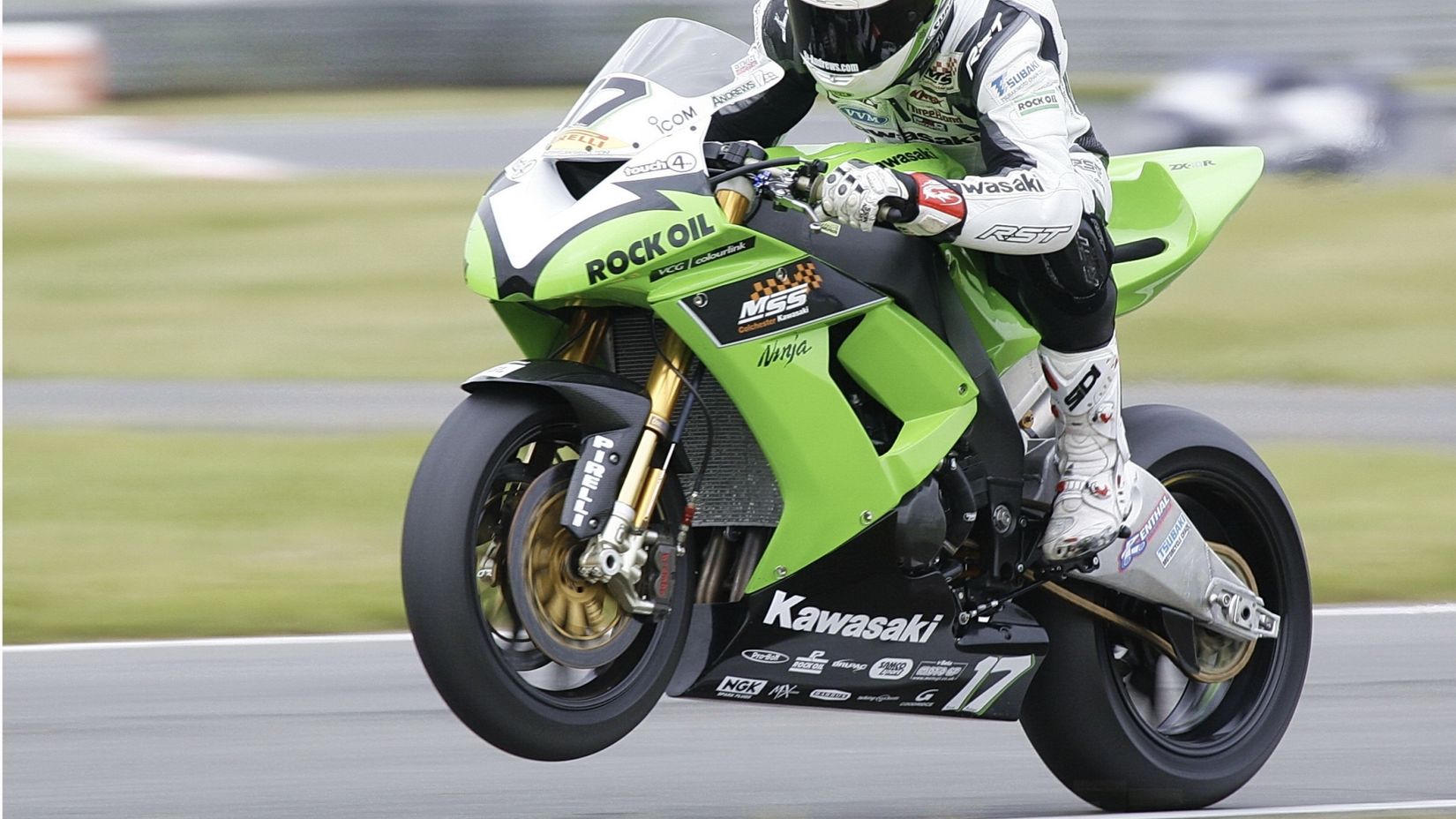 This Kawasaki Ninja Is The Fastest 15-Year-Old Japanese Motorcycle