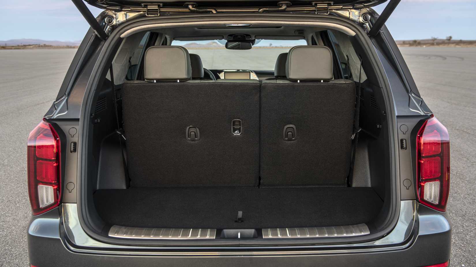 Faulty Airbags Lead To Recall For 568,676 Hyundai Palisades