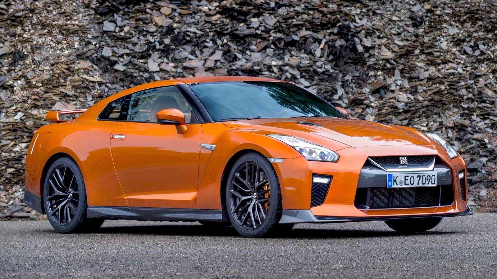 10 Game-Changing Car Facelifts That Boosted Appeal