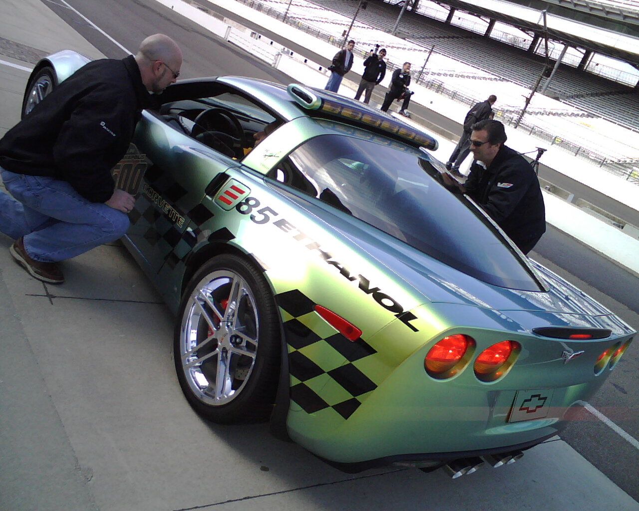 2008 Corvette Z06 Ethanol E85 - Indy 500 Pacecar