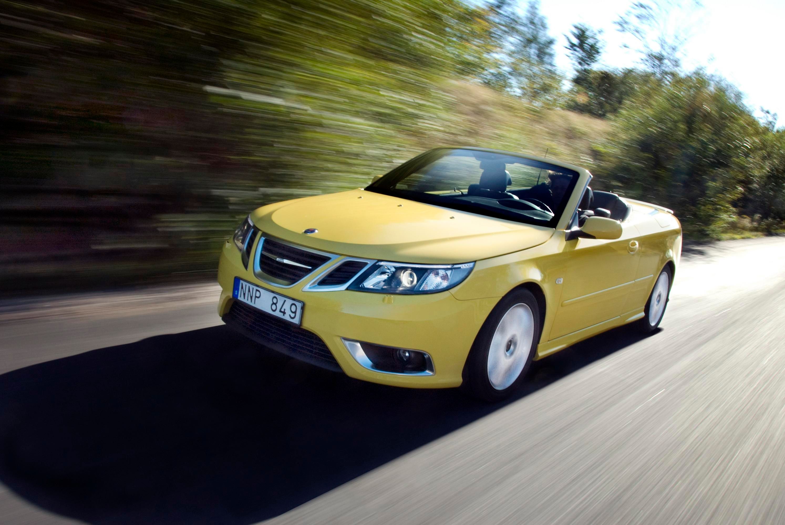2008 Saab 9-3 Convertible Yellow Edition