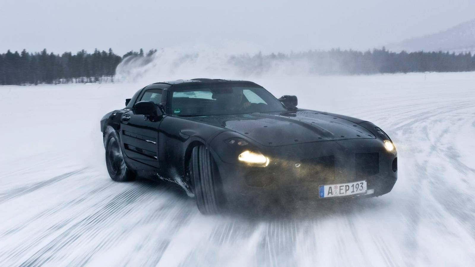Mercedes SLS AMG - official details