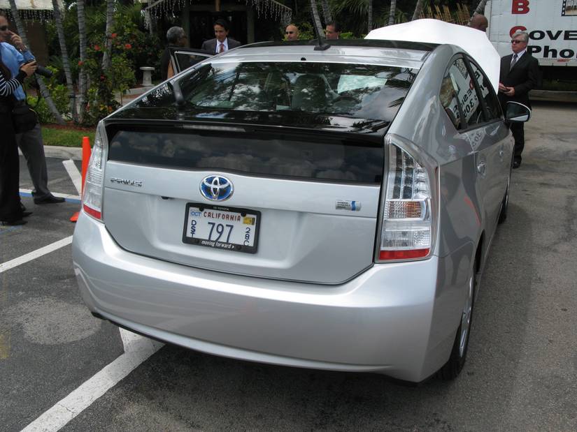 Third Generation Toyota Prius Prototype Preview