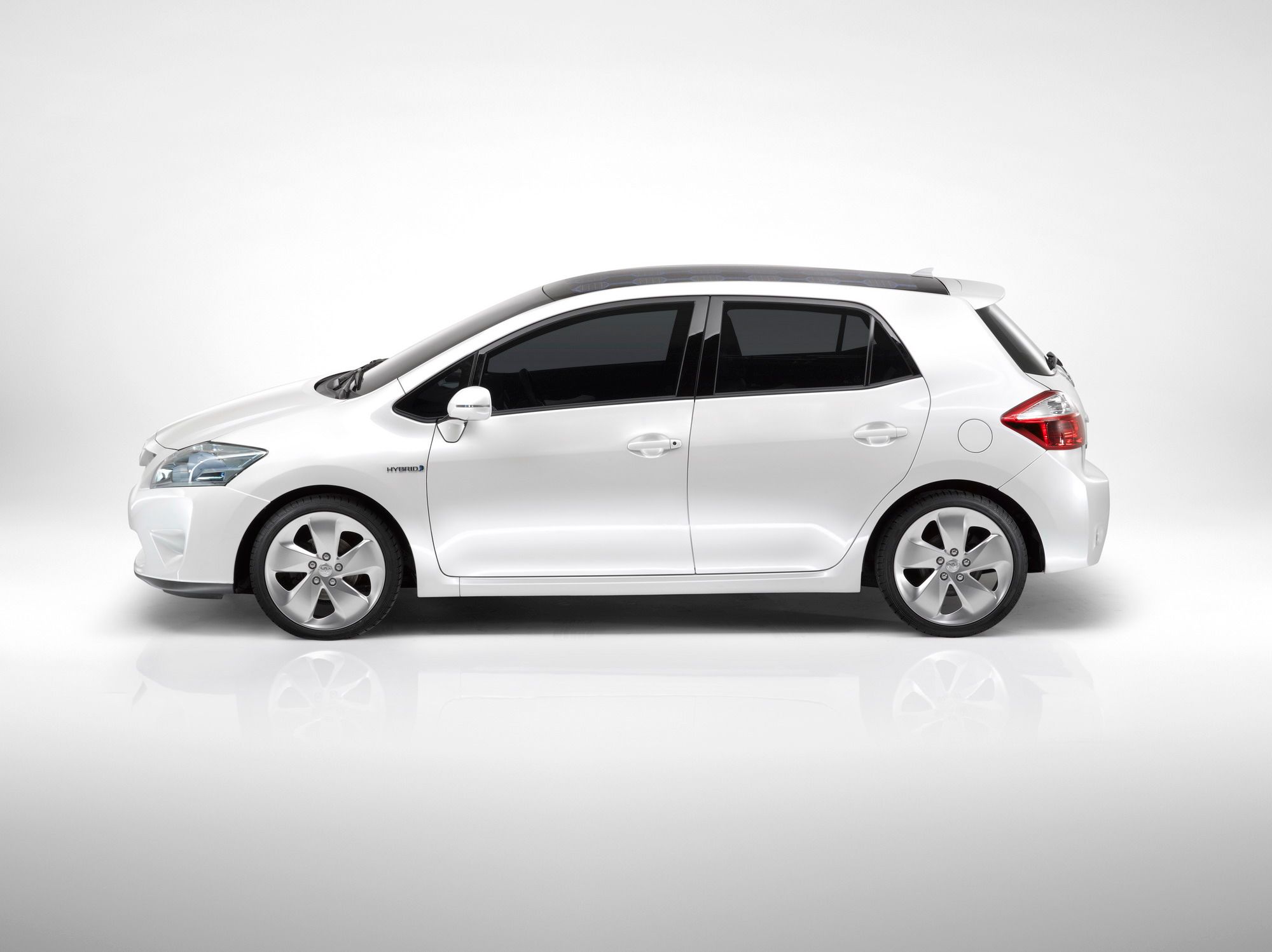 2010 Toyota Auris HSD Full Hybrid Concept