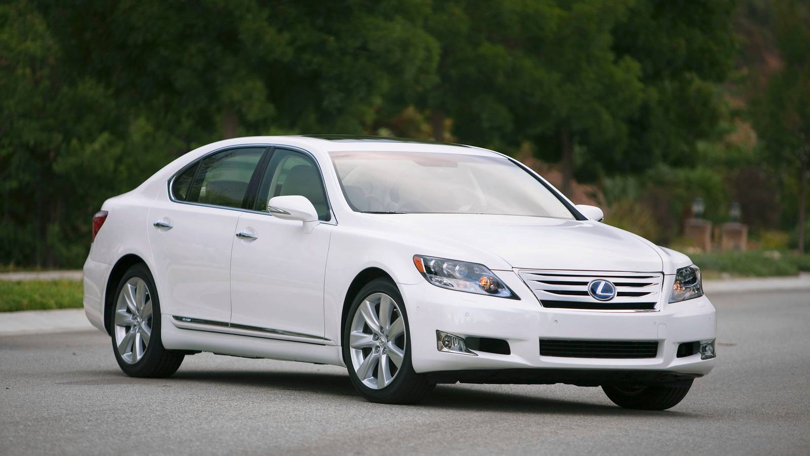 2010 Lexus LS 600h L prices announced