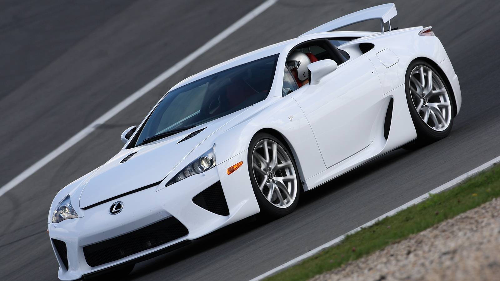 Lexus LFA Supercar priced at $375,000