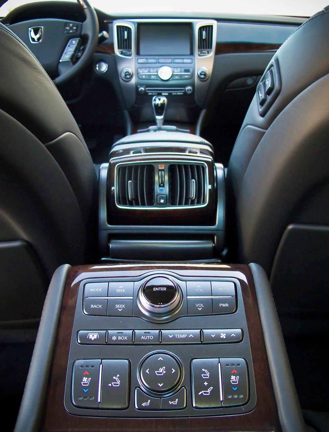 2011 Hyundai Equus - U.S. Version