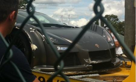 Adrian Sutil Crashes a Gumpert Apollo at Nurburgring