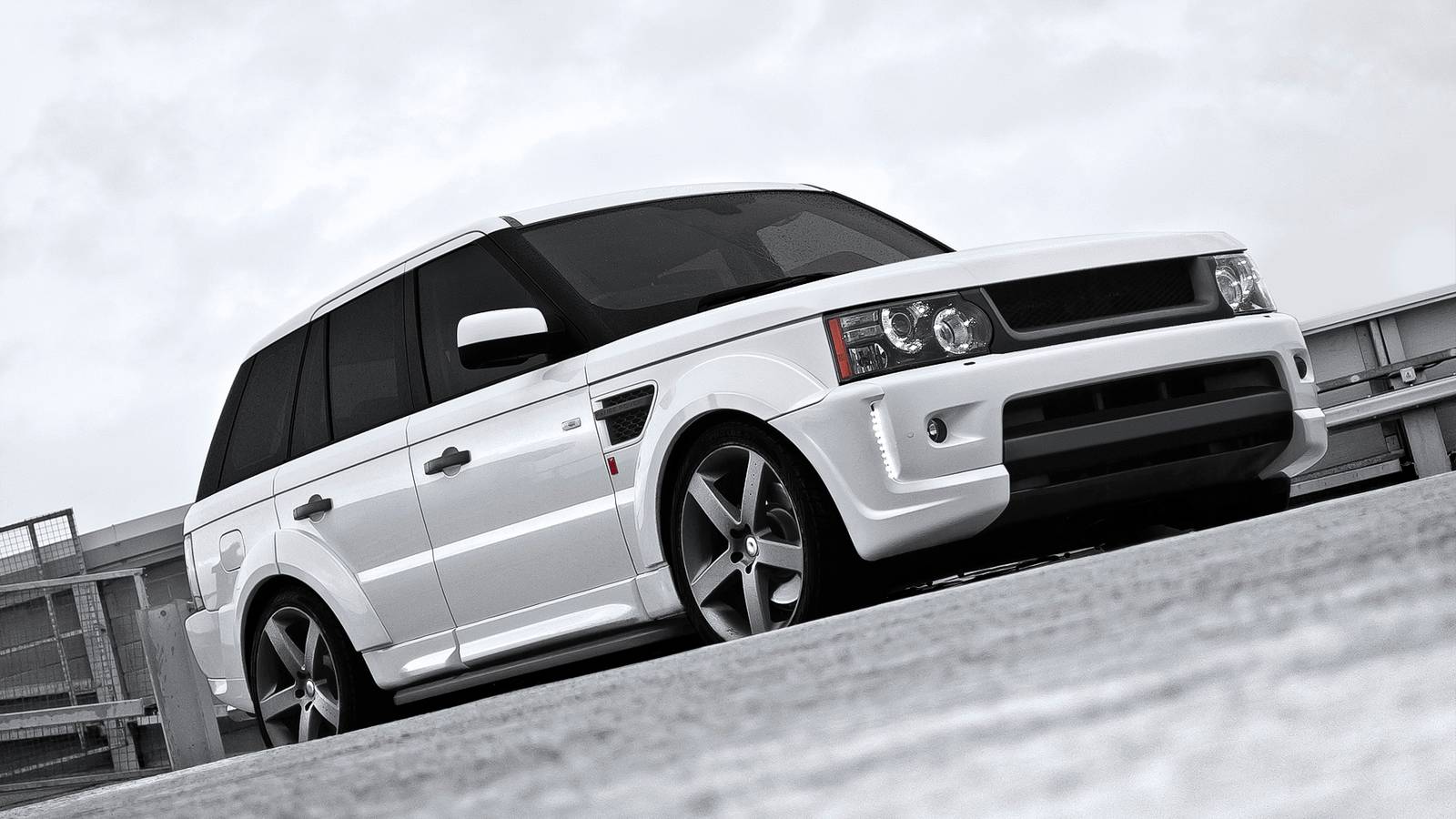 2011 Range Rover Sport RS300 Cosworth by Kahn Design