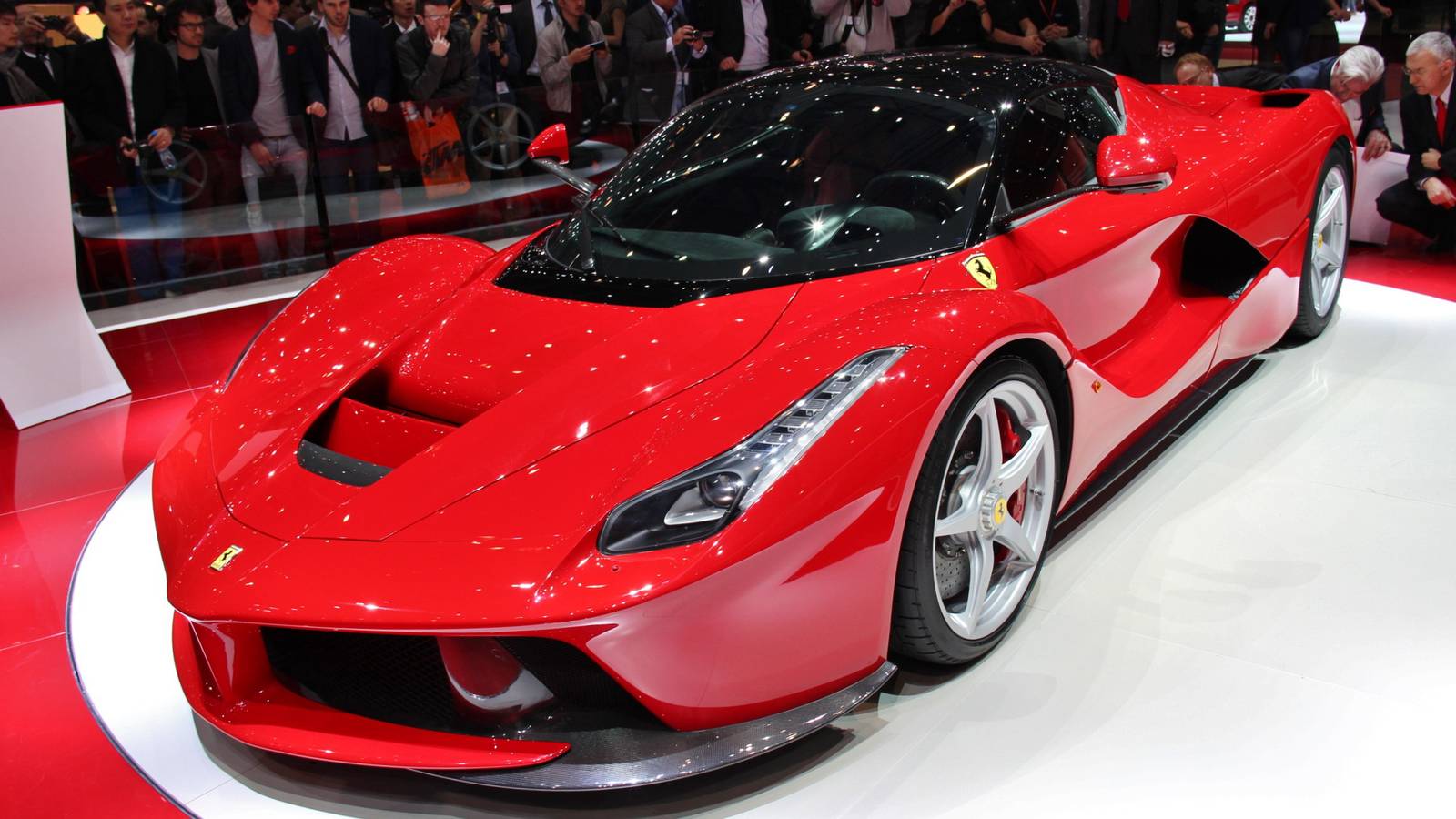 Ferrari Will Use Turbocharged and Hybrid Systems to Reduce CO2 Emissions