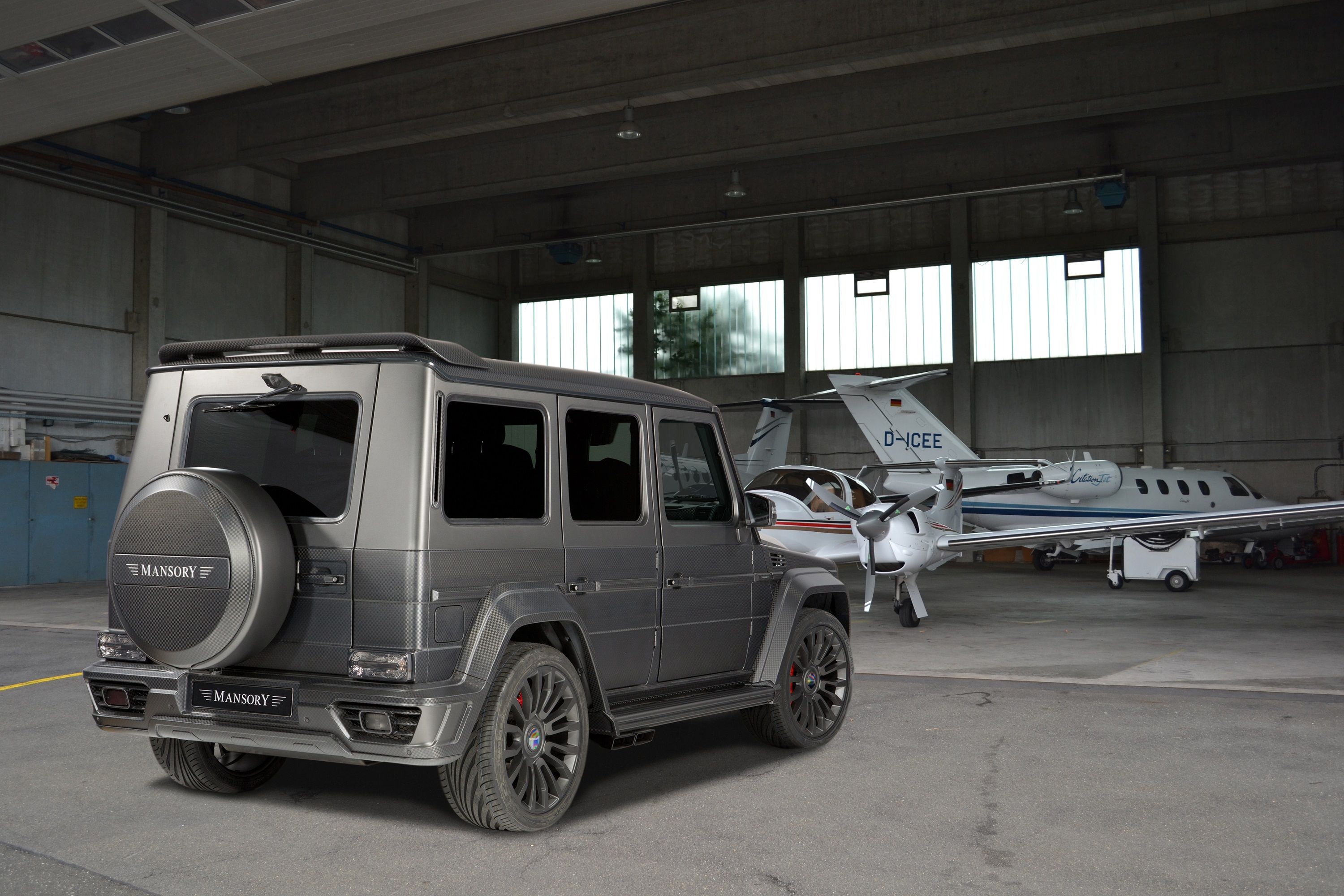 2013 Mercedes-Benz G63 AMG Gronos by Mansory