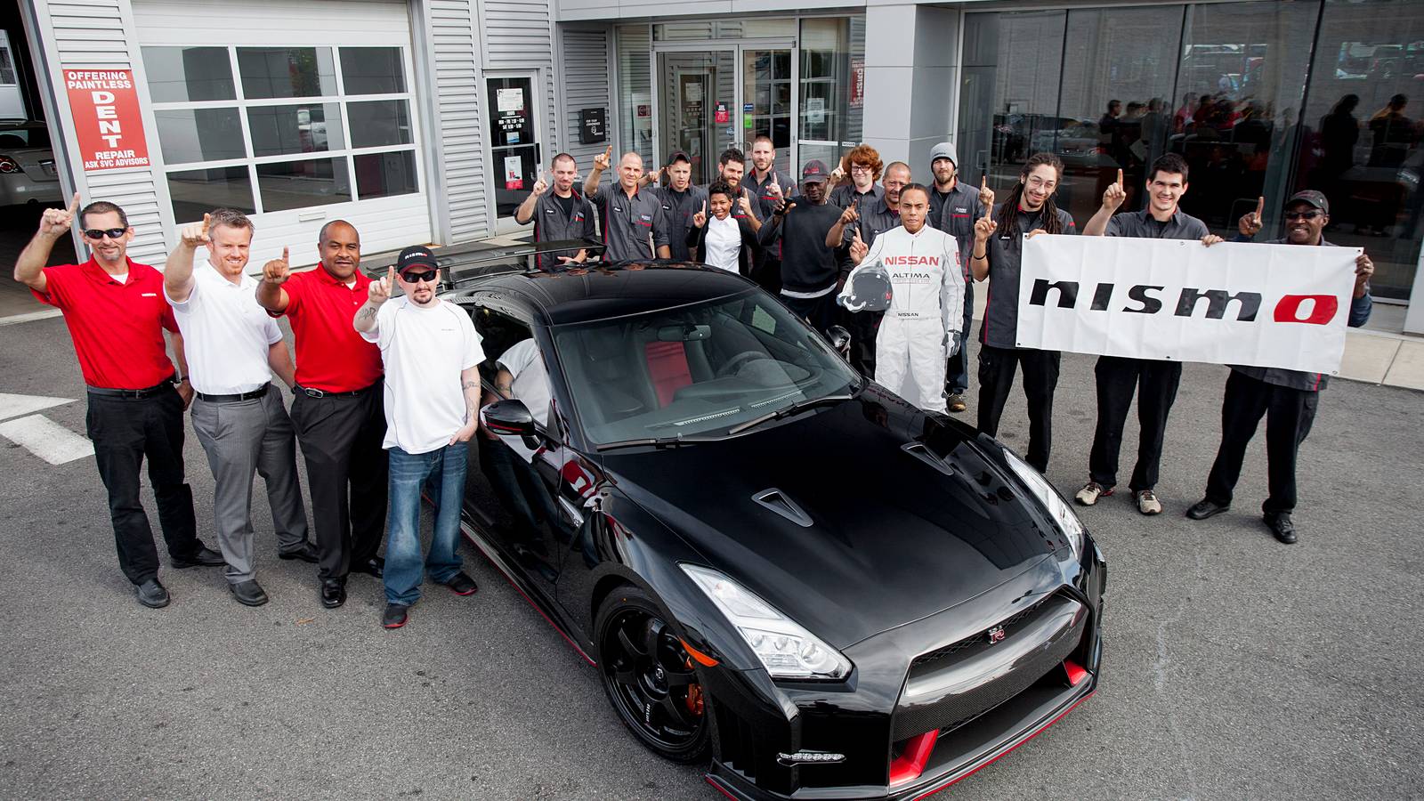 Video: First 2015 Nissan GT-R NISMO Delivered to the U.S.